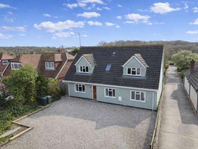 5 Bedroom Studio Flat