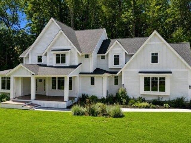 5 bedroom, Sudbury MA 01776 105083124