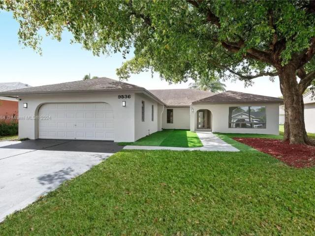 5 bedroom, Sunrise Fl FL 33351 102659864
