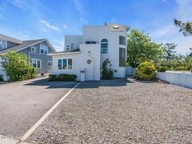 5 bedroom, Point Pleasant Beach NJ 08742 105172156