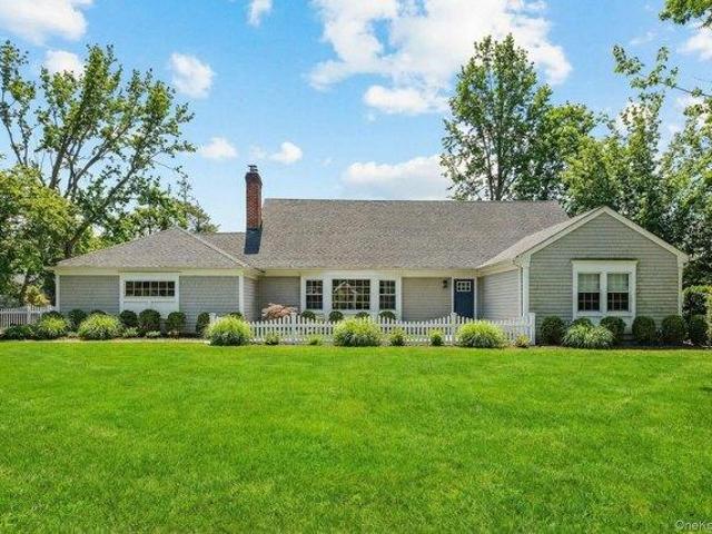 5 bedroom, Port Washington NY 11050 102281506