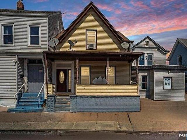 5 bedroom, Paterson NJ 07502 104690795