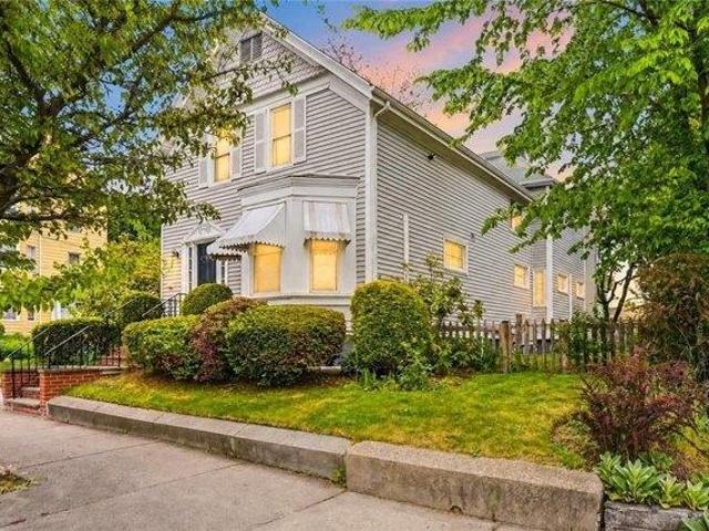 5 bedroom, Pawtucket RI 02860 LS103035988
