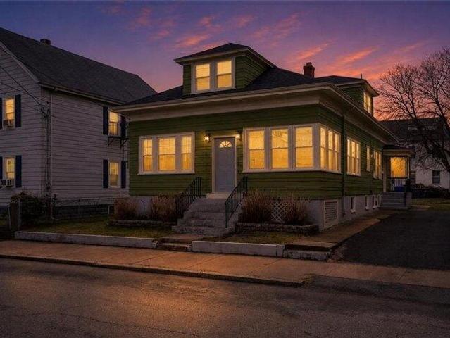 5 bedroom, Pawtucket RI 02860 104044227
