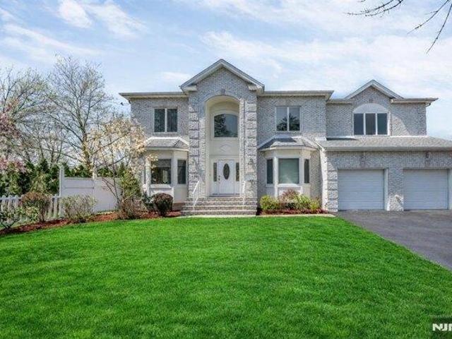 5 bedroom, Paramus NJ 07652 102313045