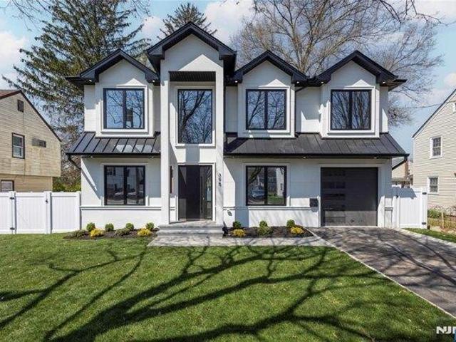 5 bedroom, Paramus NJ 07652 105232722