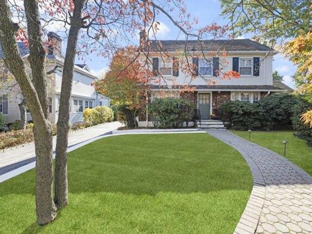5 bedroom, Pelham NY 10803 88209442