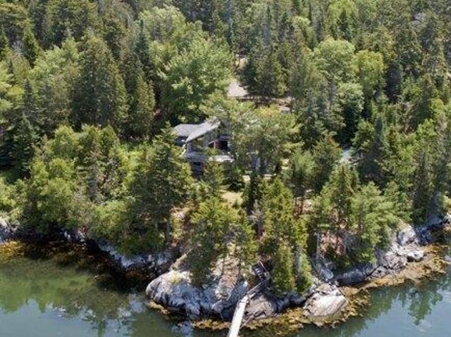5 bedroom, Penobscot ME 04476 103931358