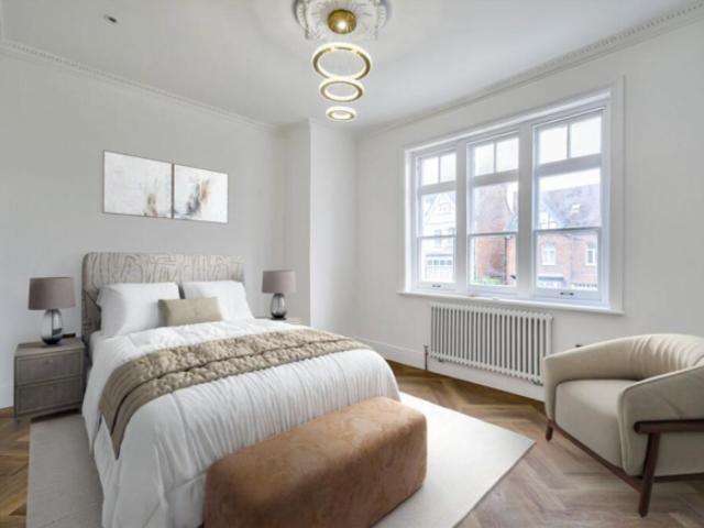 5 bedroom penthouse for rent in Onslow Gardens, London, N10