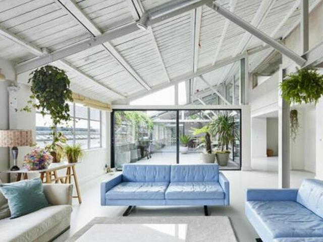5 Bedroom Penthouse For Sale In London
