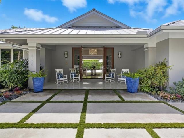 5 bedroom, Pinecrest FL FL 33156 LS102395036