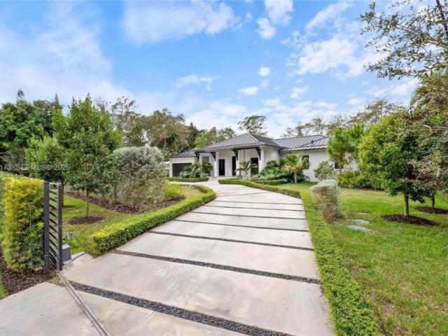 5 bedroom, Pinecrest FL 101828960
