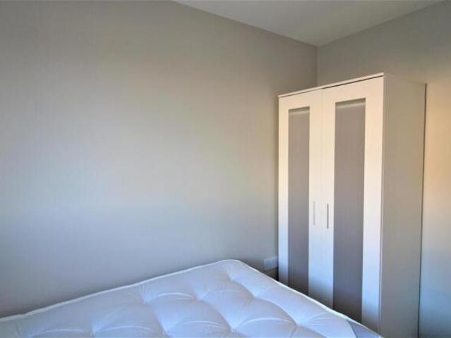 5 bedroom private hall for rent in 22 Booth Gardens, Lancaster, LA1
