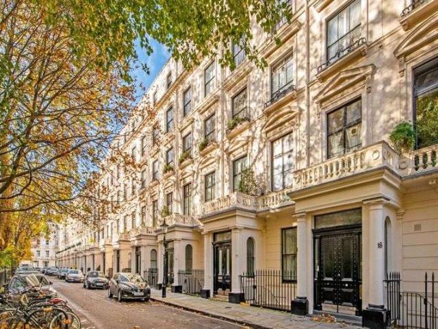 5 Bedroom Property