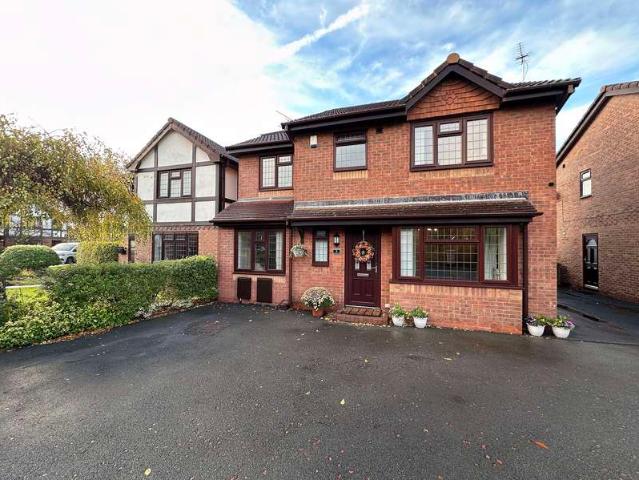 5 Bedroom Property
