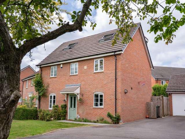 5 Bedroom Property