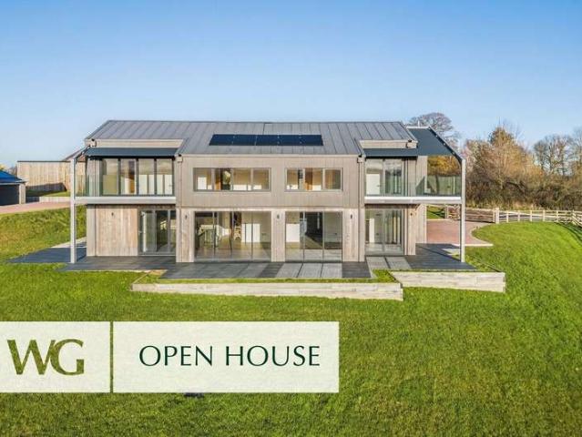 5 Bedroom Property