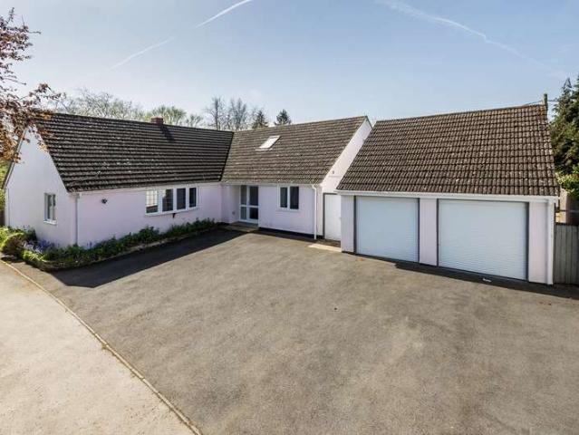 5 Bedroom Property