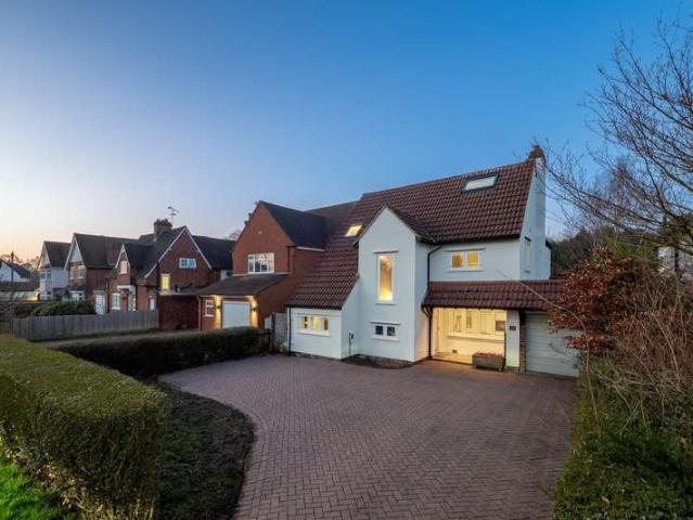 5 Bedroom Property