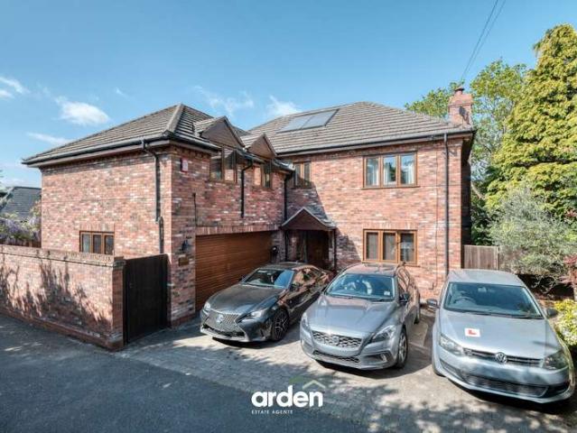 5 Bedroom Property