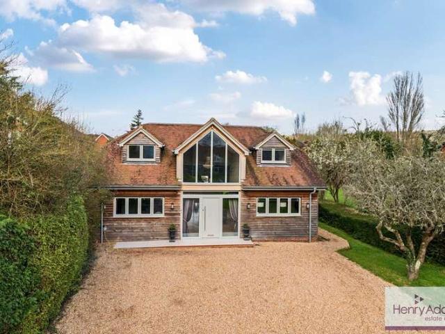 5 Bedroom Property