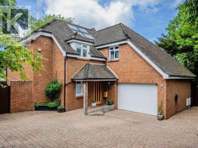 5 Bedroom Property