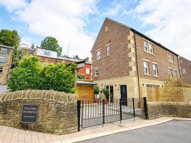 5 Bedroom Property