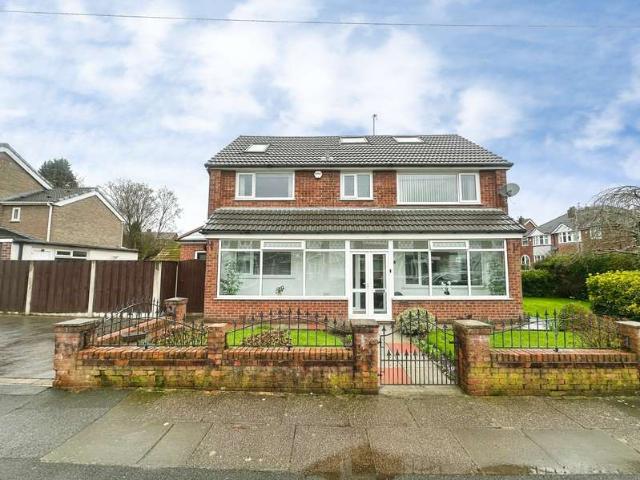 5 Bedroom Property