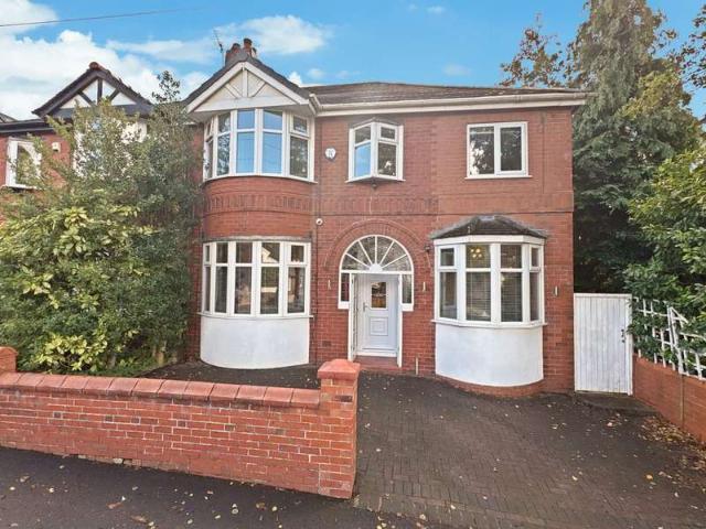 5 Bedroom Property
