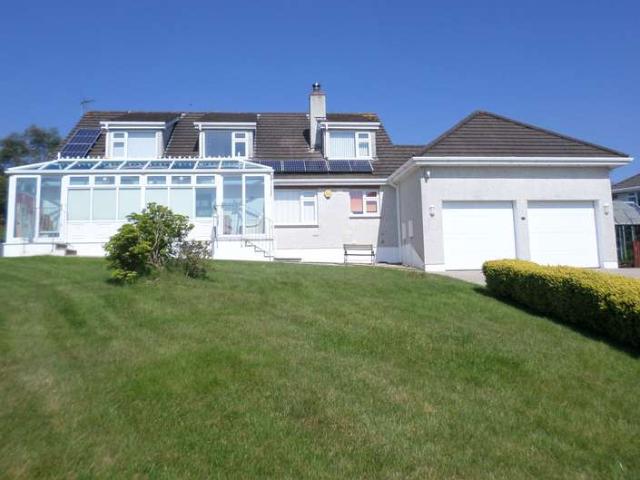 5 Bedroom Property