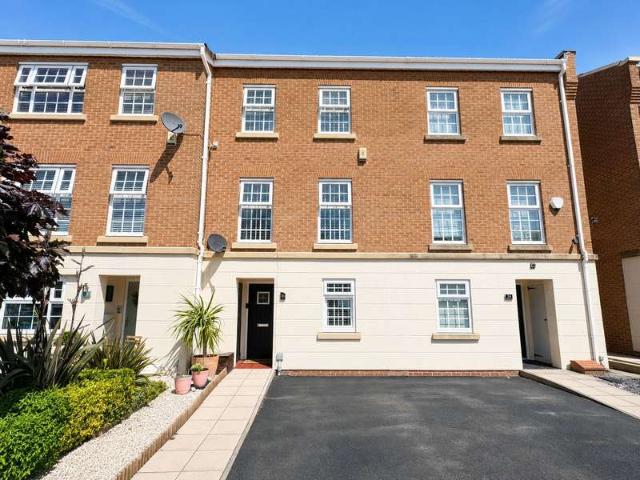 5 Bedroom Property