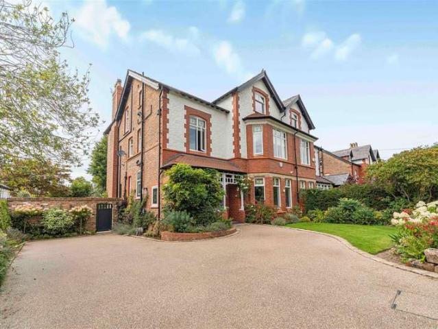5 Bedroom Property