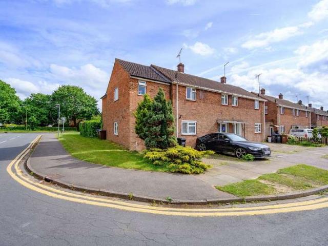 5 Bedroom Property