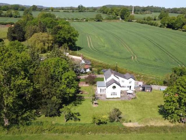 5 Bedroom Property
