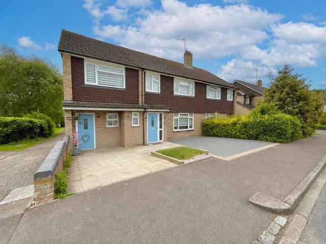 5 Bedroom Property