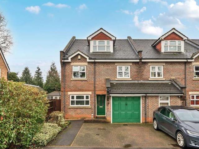 5 Bedroom Property