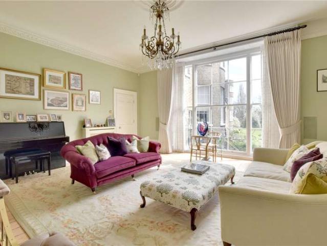 5 Bedroom Property