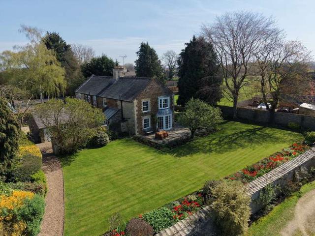 5 Bedroom Property