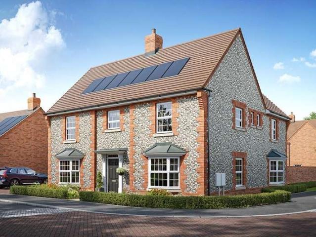 5 Bedroom Property