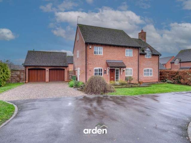 5 Bedroom Property