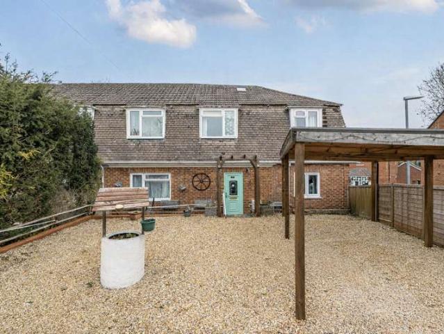5 Bedroom Property