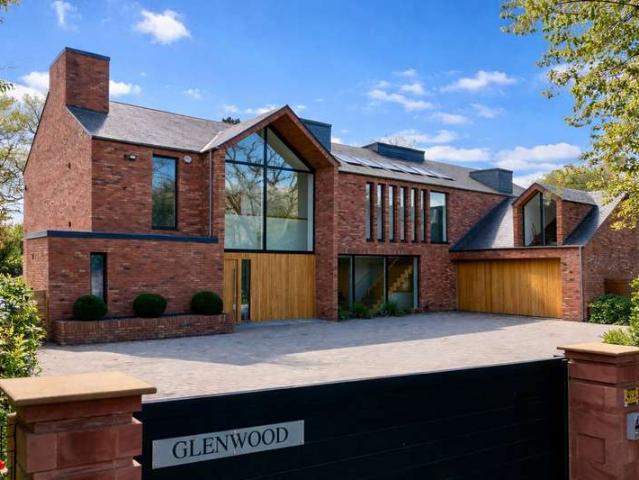 5 Bedroom Property