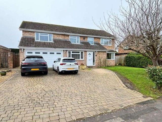 5 Bedroom Property
