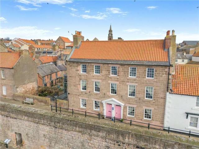 5 Bedroom Property