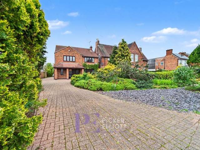 5 Bedroom Property