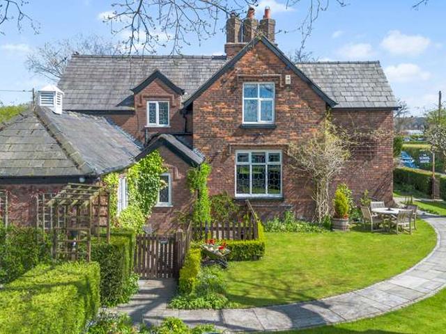 5 Bedroom Property