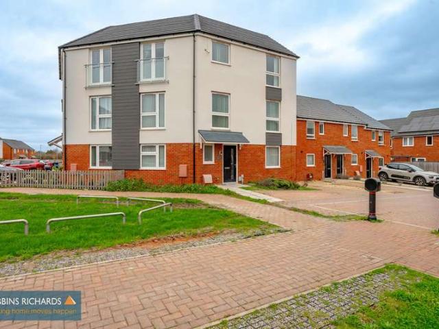 5 Bedroom Property