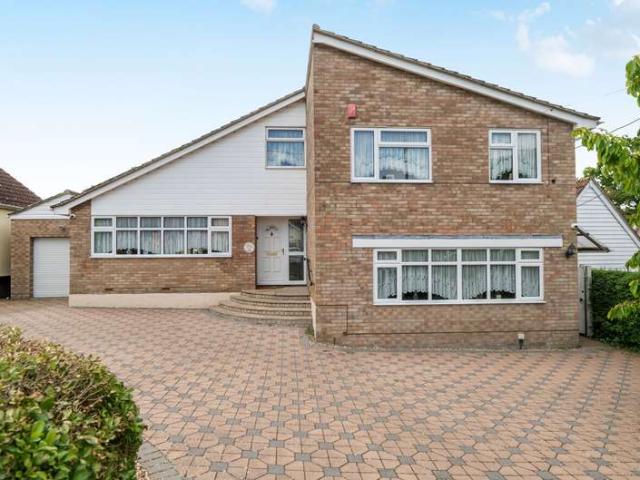 5 Bedroom Property