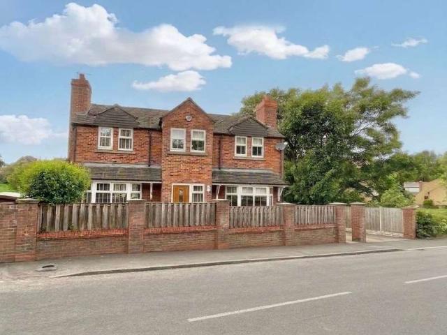 5 Bedroom Property