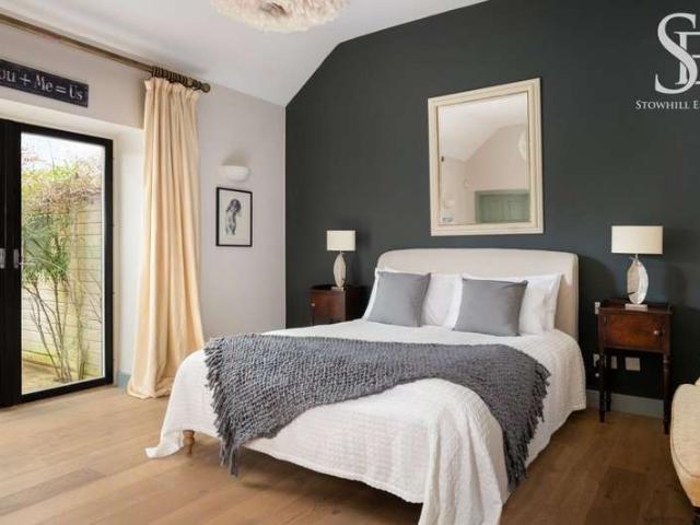 5 Bedroom Property